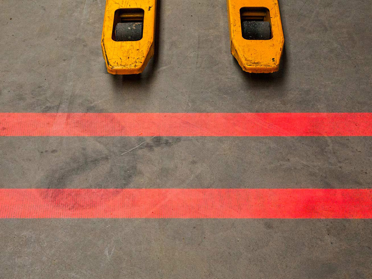 Safety with line lasers - MediaLas